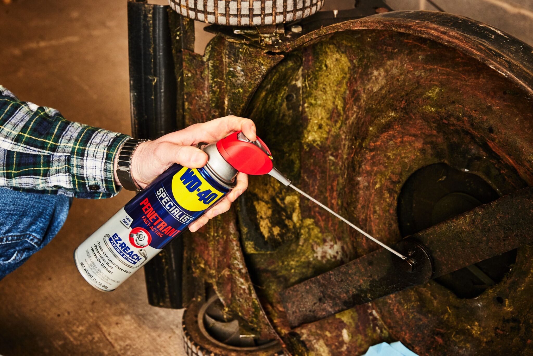 Graisser un volet roulant avec du wd 40 en 5 étapes